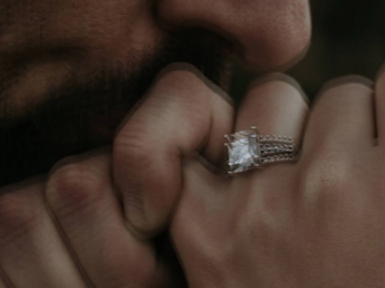 Engagement ring brands for New Year’s Eve proposal - Bride Life Style