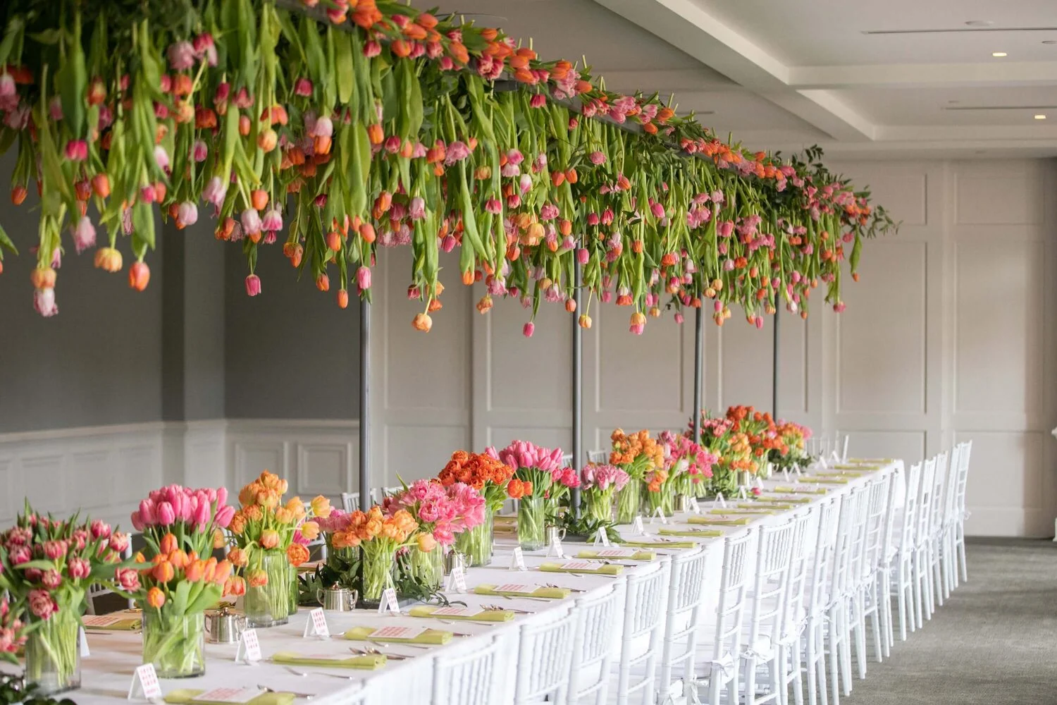 Blooming spring wedding in the Netherlands - Bride Life Style