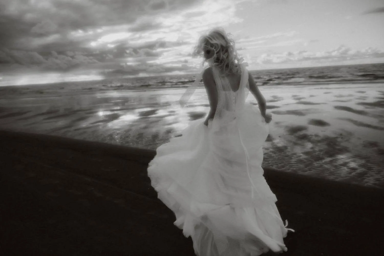 Ethereal weddings - Bride Life Style